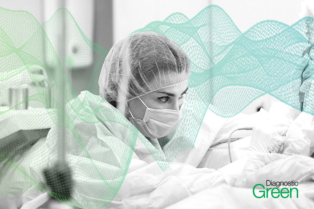 ICG Angiography Reduces Leakage After Transanal TME